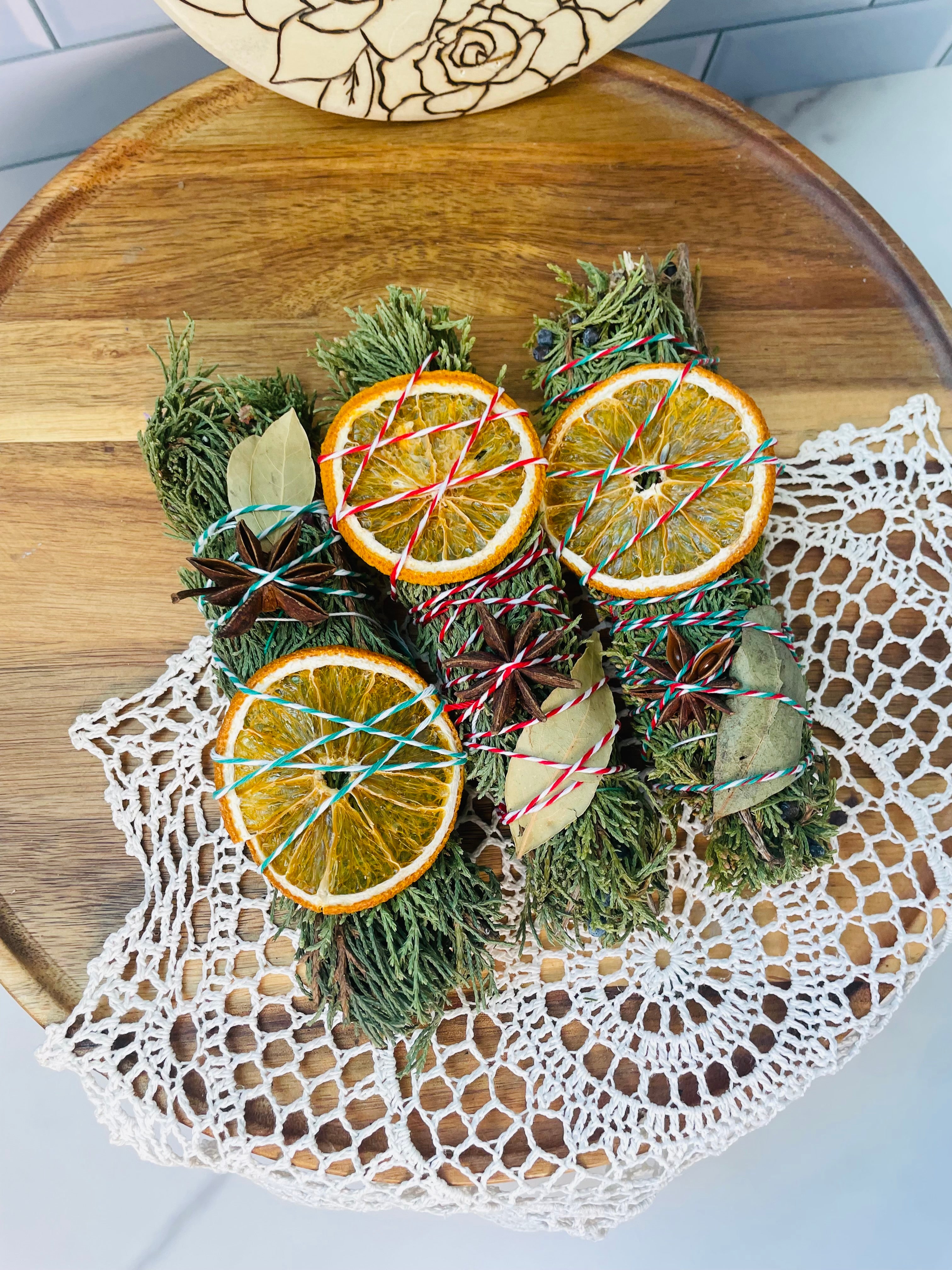 Yule Tide Cedar, Juniper, Orange, Basil, Smudge stick – CharlieHaze